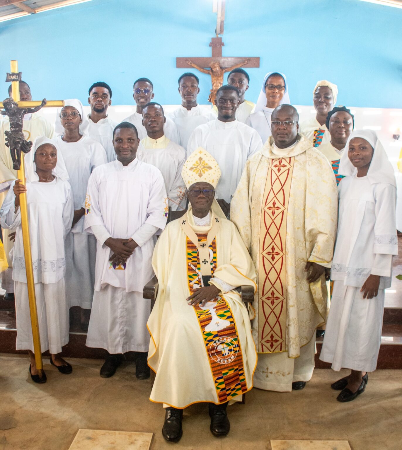 Archbishop Kwofie Visits OLA Church at Madina West - News Watch Ghana